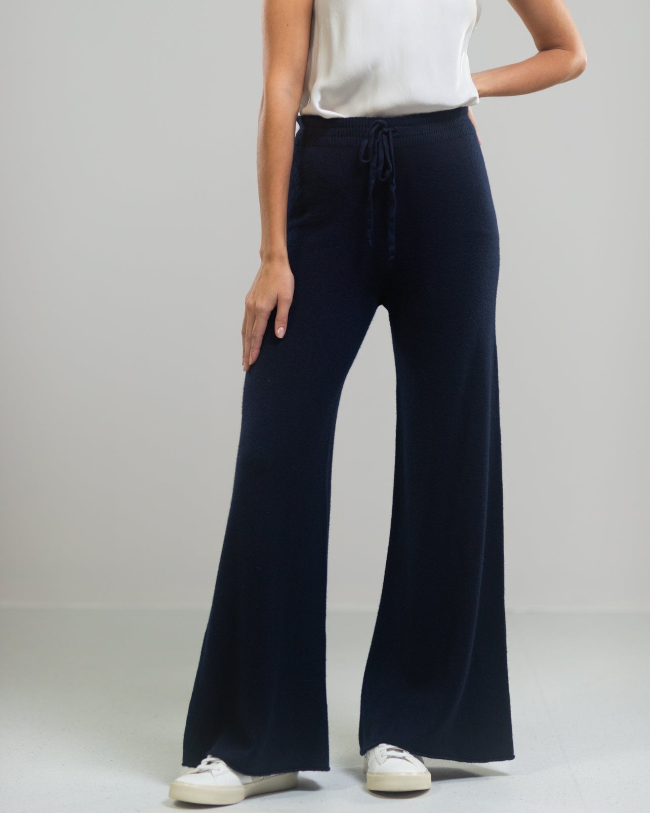 Relaxed Pants | Navy – JAKI